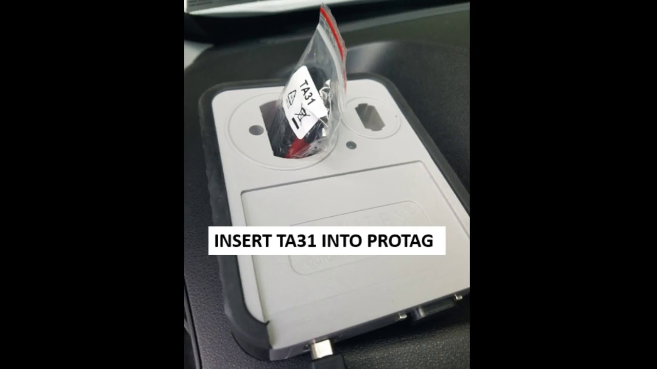 Cloning HITAG2 key using ABRITES Protag - YouTube