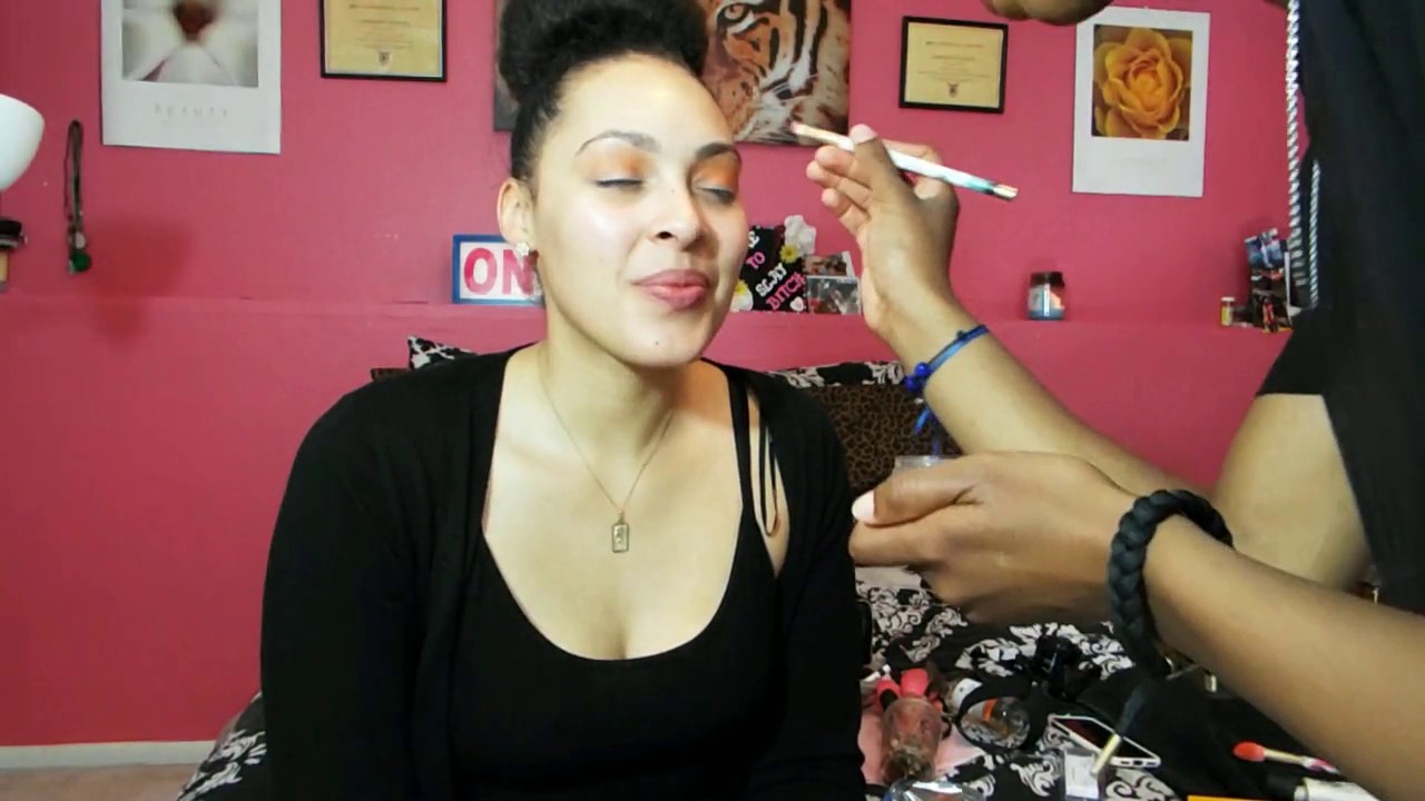 Christian does my makeup | Catherine Simone - YouTube