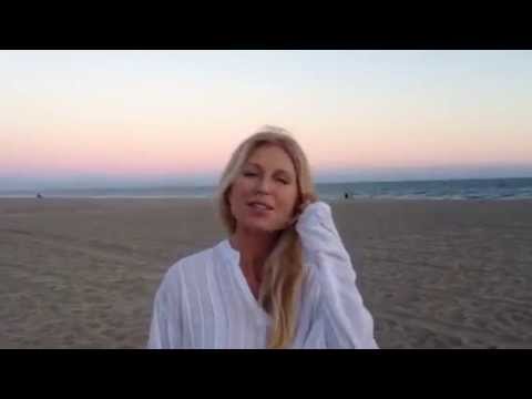Angelic Messages | Angel News 9th Edition | Debbie Johnson | Medium | Psychic - YouTube