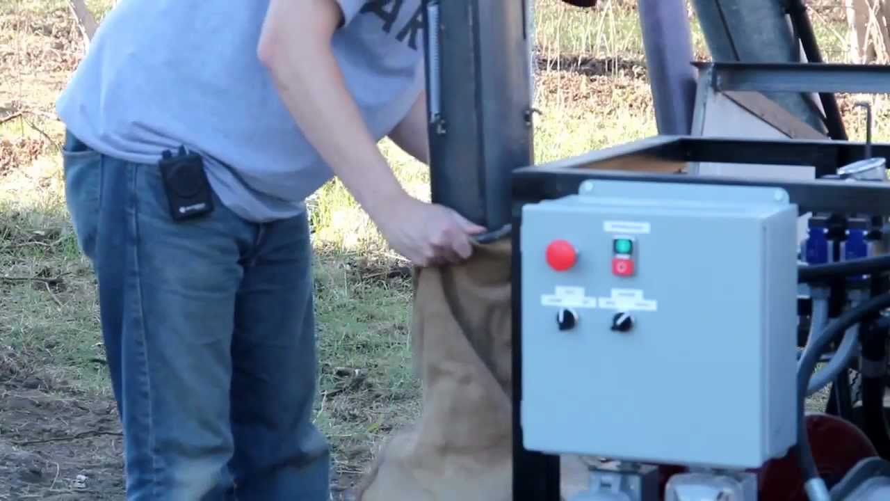 Sandbagger - Sandbagging Machine - BlitzBagger - YouTube