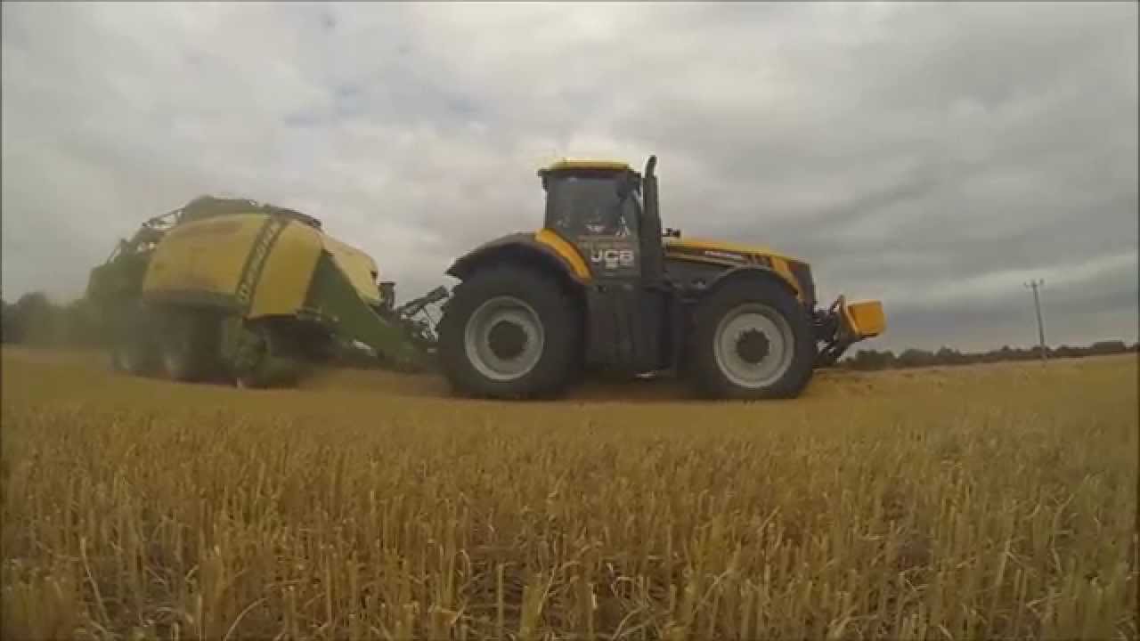 JCB Fastrac 8250 Baling - YouTube