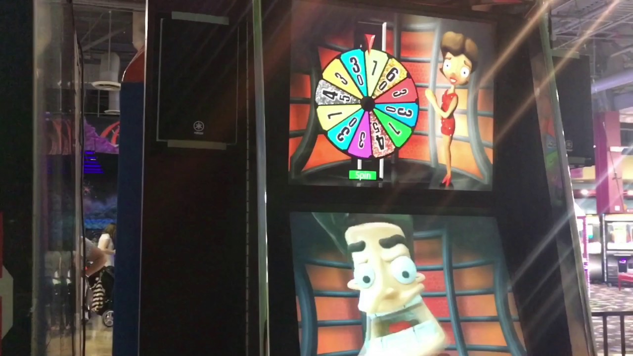 WEIRDEST ARCADE GAME EVER - YouTube