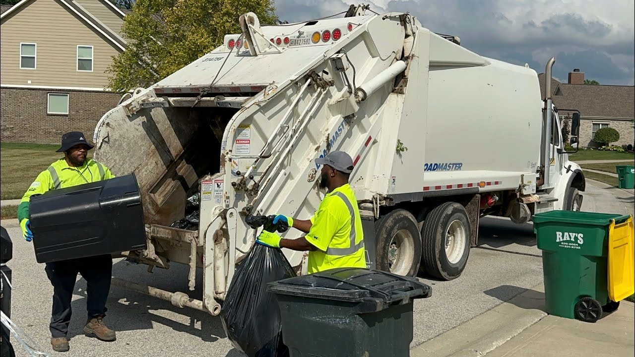 WM Freightliner Loadmaster Rear Loader Garbage Truck Packing Manual ...