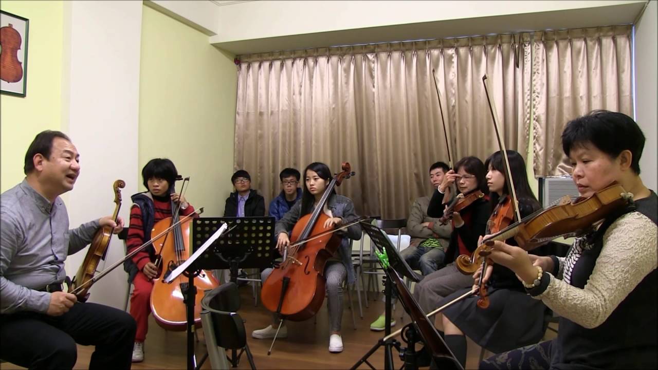 Violin Lesson in Taiwan - YouTube