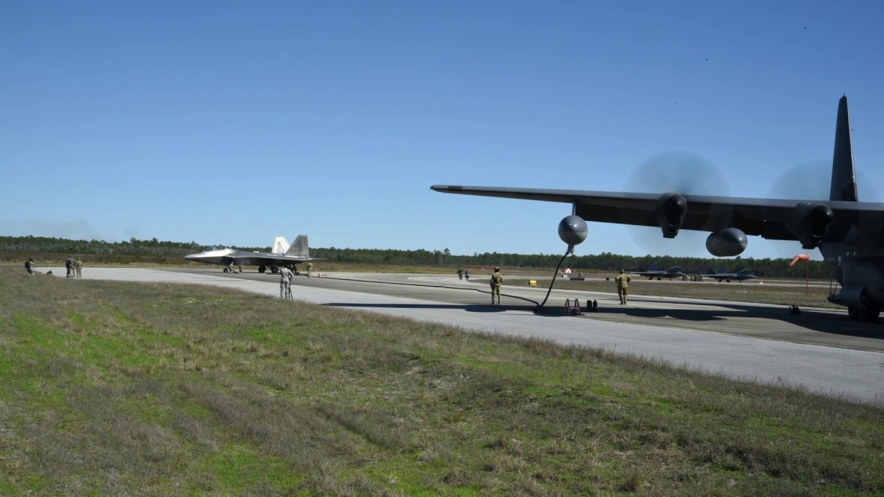 Forward air refueling point airmen (timelapse) - YouTube