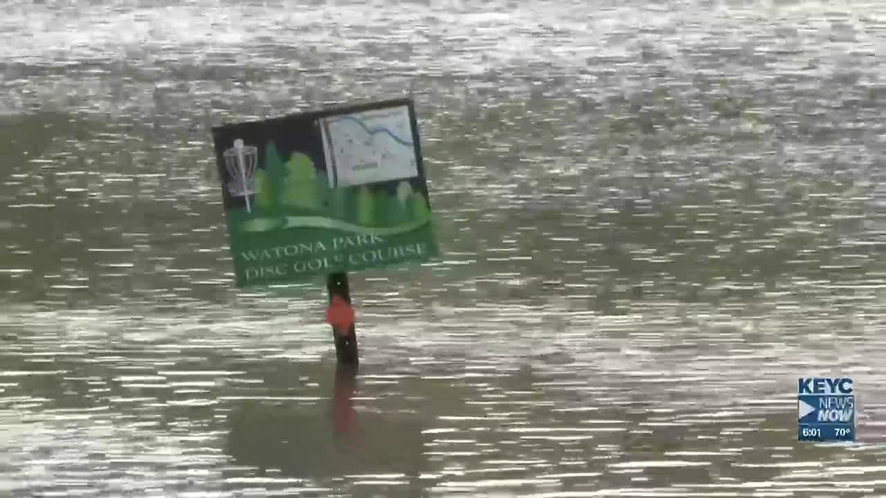 Watonwan River drops by a foot in 24 hours - YouTube