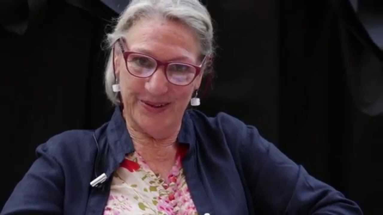 Angela Terzani Staude legge "Il merlo", da "Ogni goccia balla il tango ...