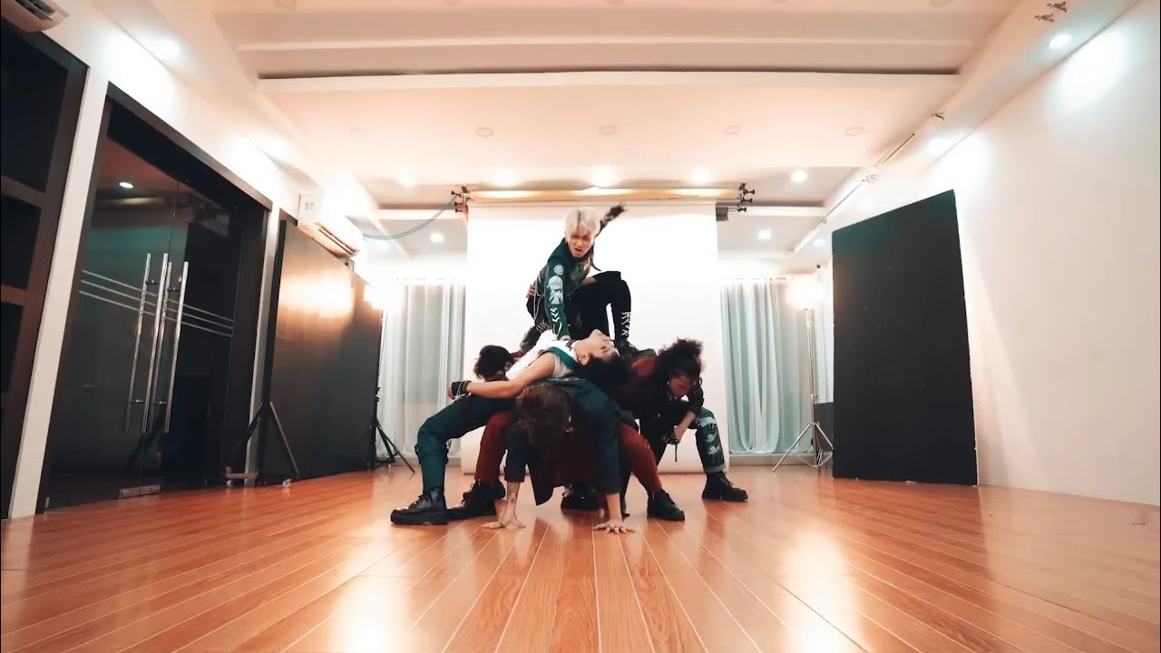 ALAMAT - Aswang // MIRRORED HD DANCE PERFORMANCE - YouTube