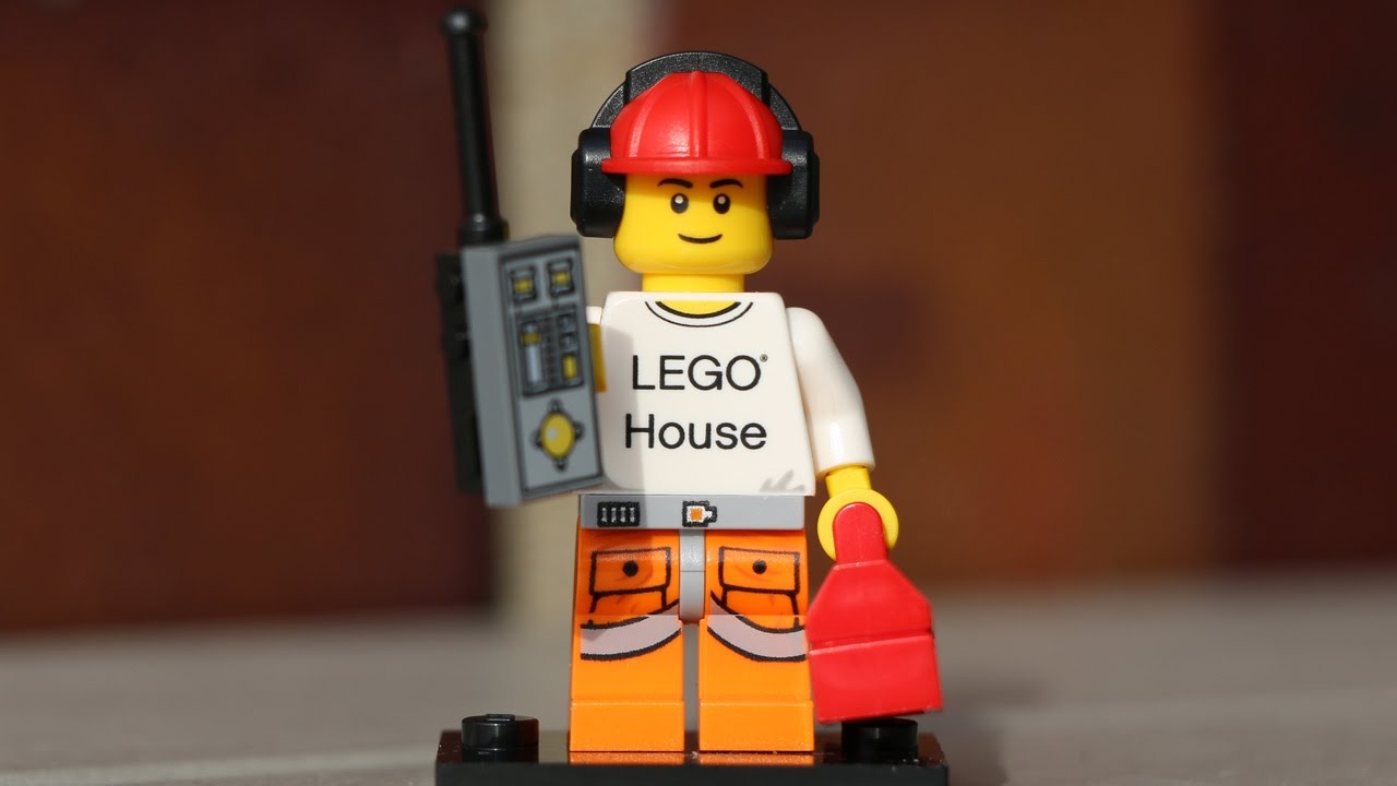 Exclusive LEGO House Minifigure! Review - YouTube
