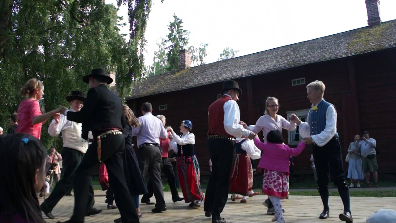110624: Traditional Dance in Juhannusaatto @ Seurasaari, Helsinki ...