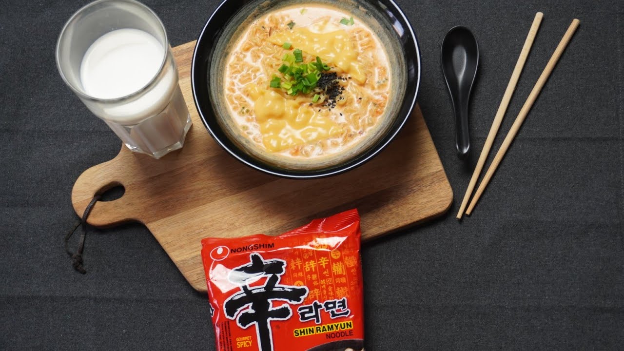 Creamy Shin Ramyun| Halal | 크림라면 | cheese and milk | 치즈와 우유 | remake ...