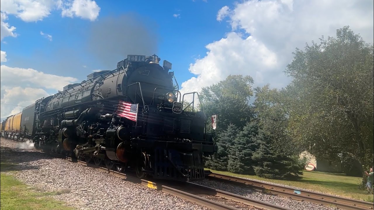 UP Big Boy 4014 at speed in Nachusa IL! 9/6/24 - YouTube