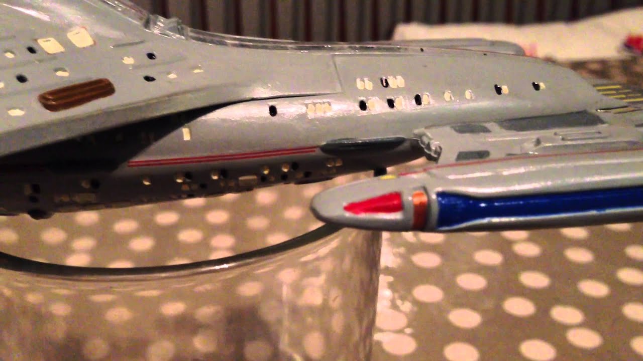 1/1400 USS Voyager Star Trek Model Kit Build Log Part 2 - YouTube