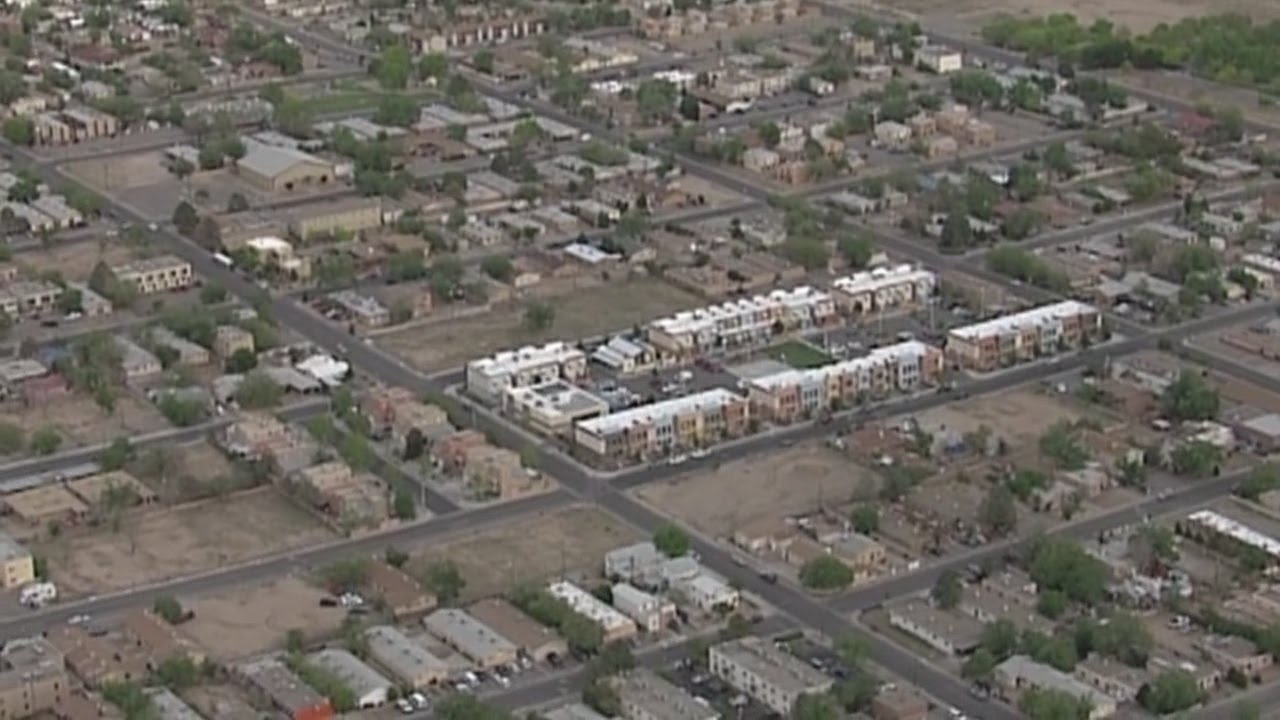 Neighborhood deals with dirty, city-owned vacant lots - YouTube
