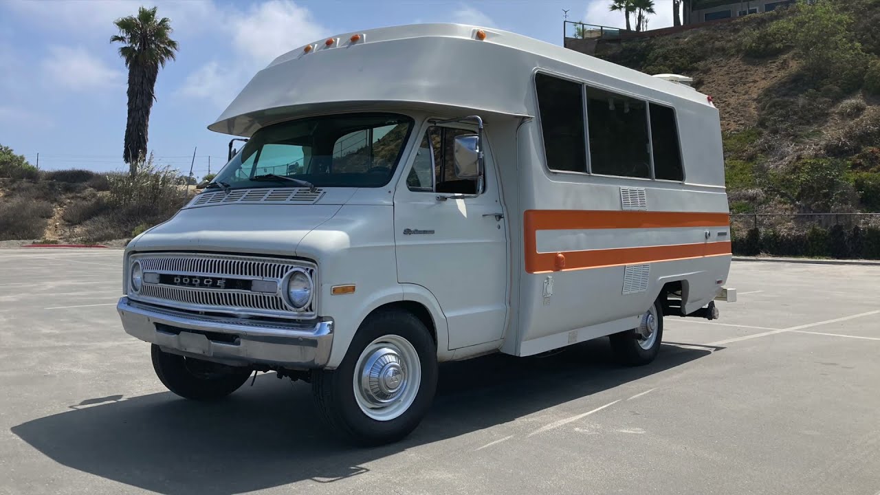Van Tour - vintage motorhome renovation - camper vanlife builder ...