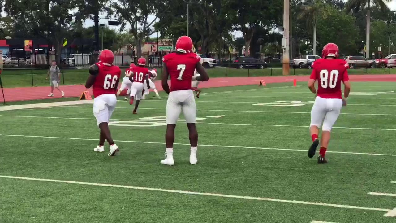 DE Khris Bogle at intrasquad scrimmage - YouTube