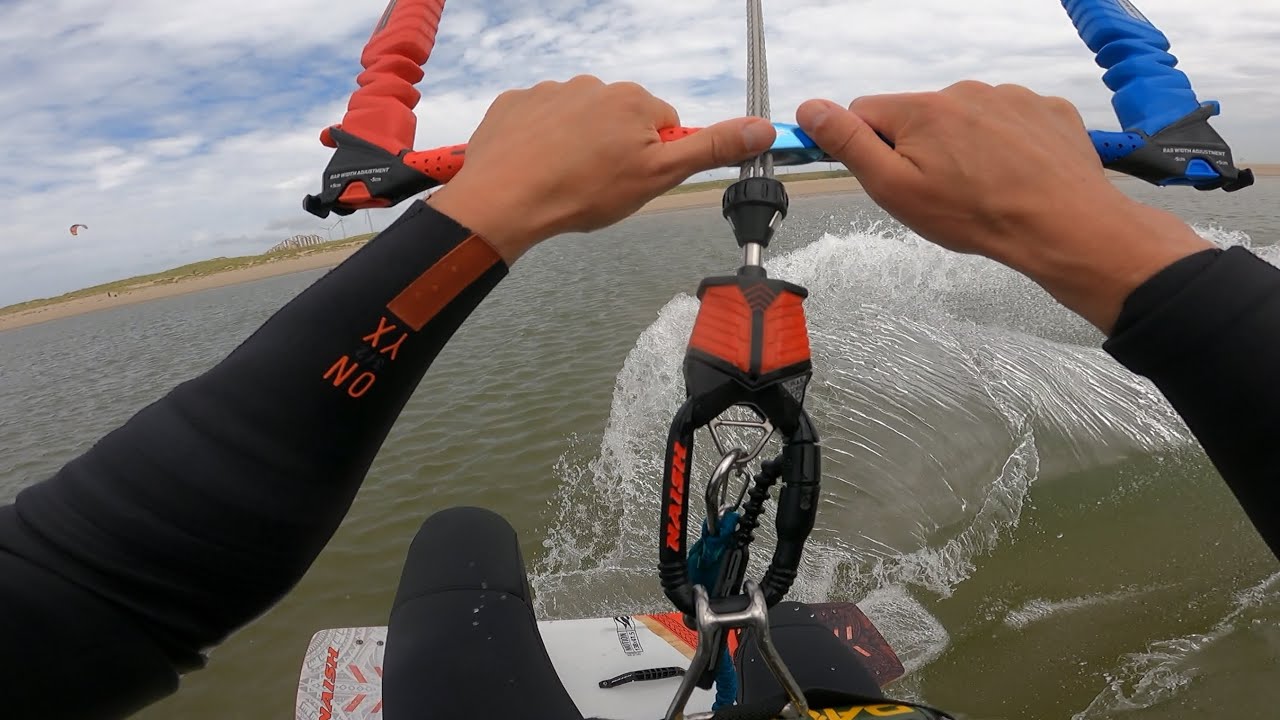 Front roll kitesurfing tutorial. You can do this in 11 steps - YouTube