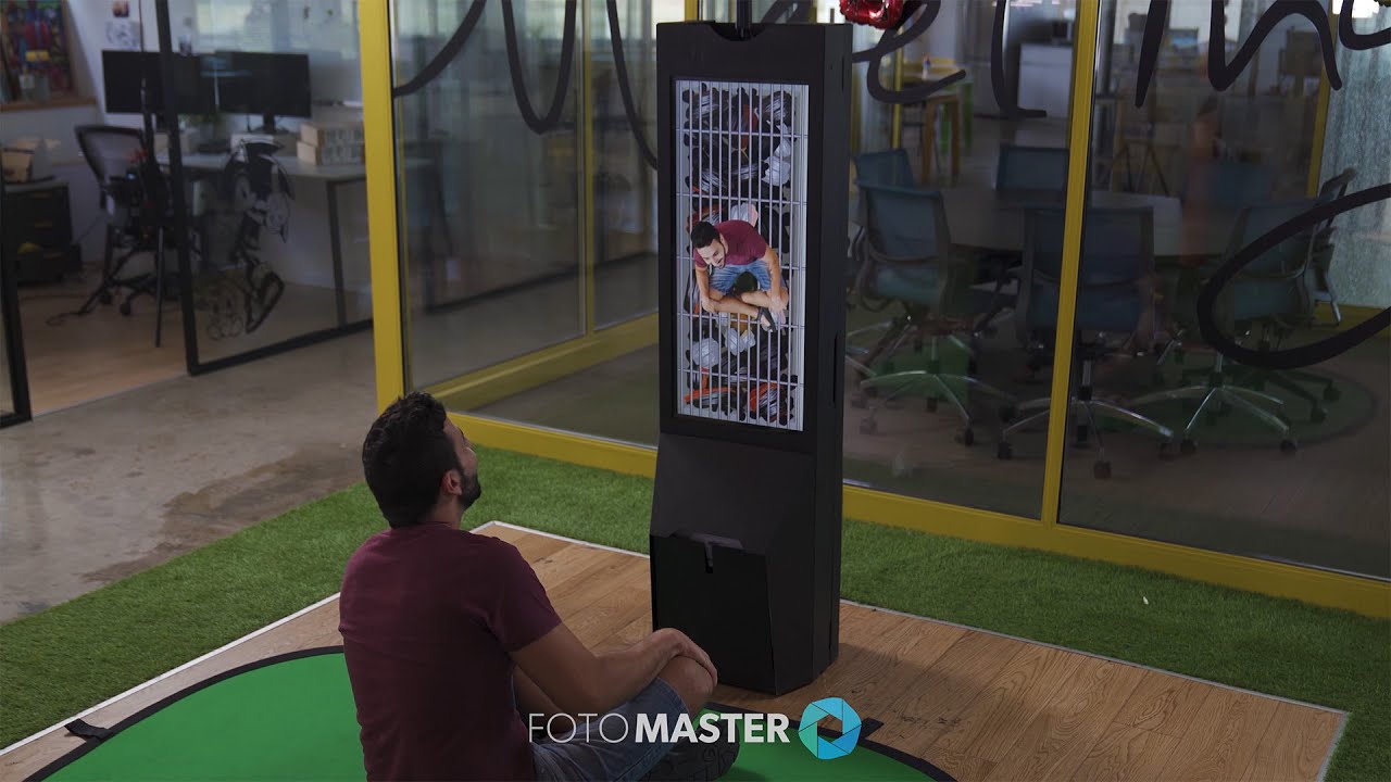 Spire Photo Booth: 'Miraculous Green Screen' Features - YouTube