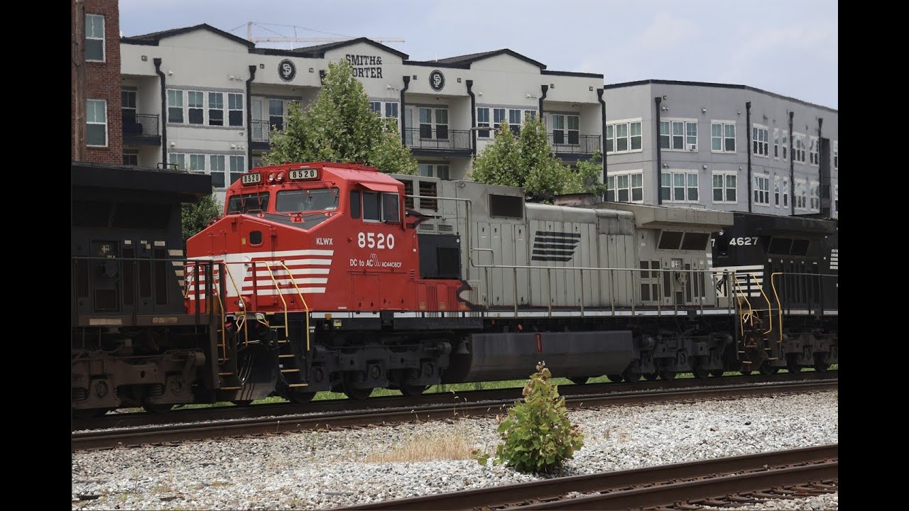 Norfolk Southern and CSX trains in Atlanta, GA (ft. KLWX AC44C6CF 8520 ...
