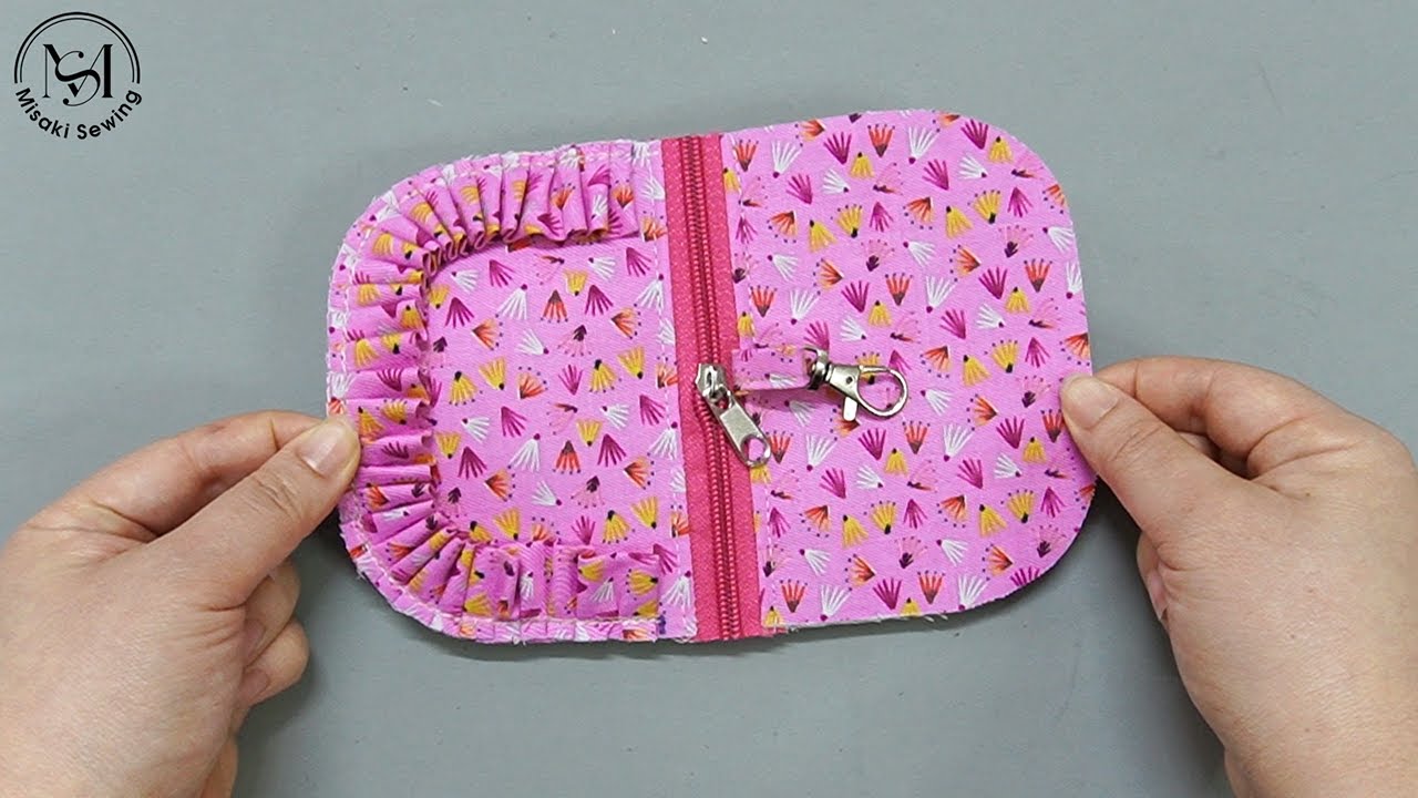 Gift Sewing Idea 💟 Fun Coin Purse Ruffle Pouch - YouTube