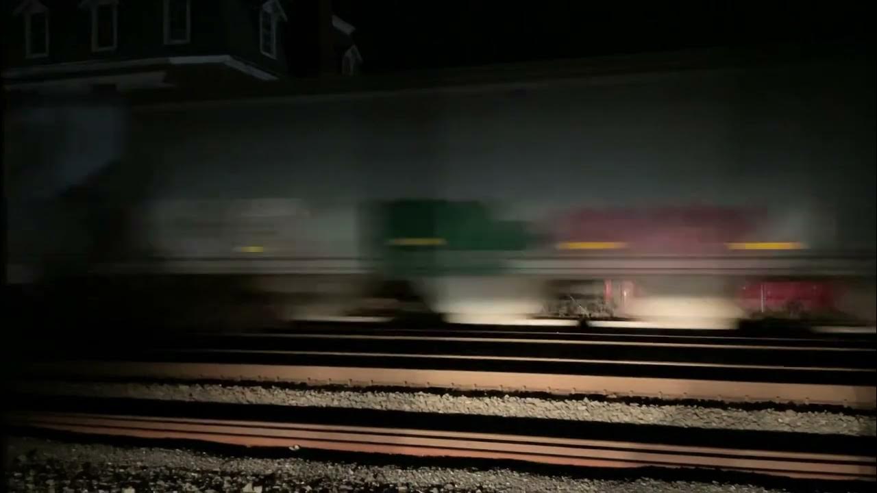 West bound ns 5179 leads short mixed freight train in wernersville - YouTube