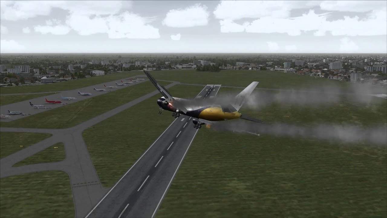 Boeing 767 Crash Delhi Airport - YouTube