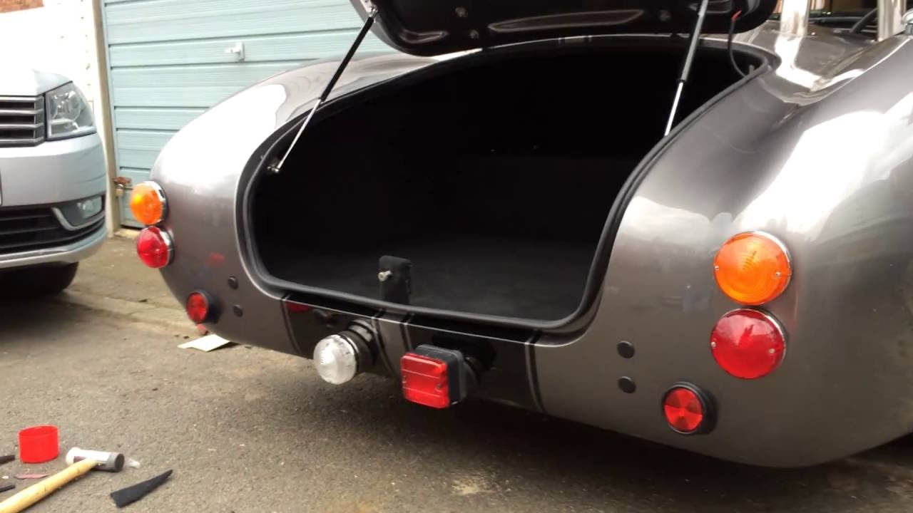 Ak Cobra 427 custom fitted boot lock. - YouTube