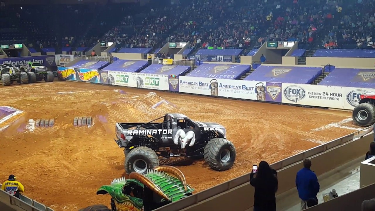 Monster Jam 2017 | Roanoke, Virginia | Raminator Wheelie - YouTube