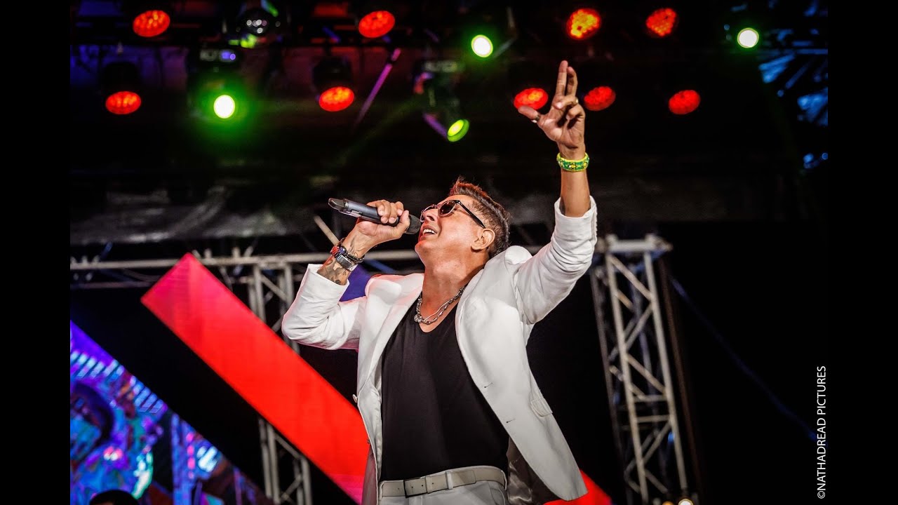 Paulito FG improvisación en el Festival de la salsa 2023 - YouTube