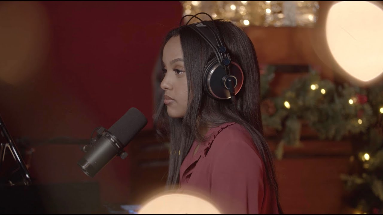 Ruth B. - Silent Night (Live) - YouTube