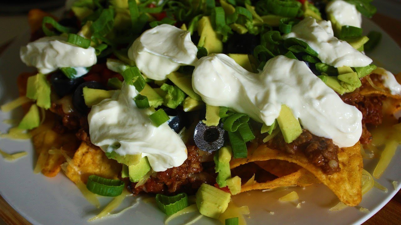 Nachos Beef The Healthy Way | Spring Onions Olives Avocado Red Capsicum ...