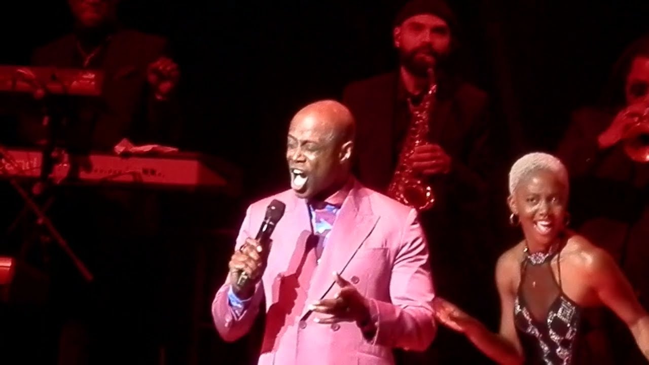 'Kemistry' KEM - "Find Your Way" (Back In My Life) Finale (LIVE) - YouTube
