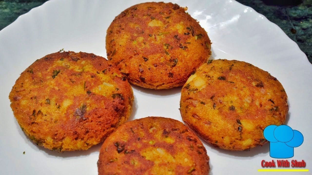 Crispy Cheese Filled Aloo Tikki Recipe in Hindi - YouTube