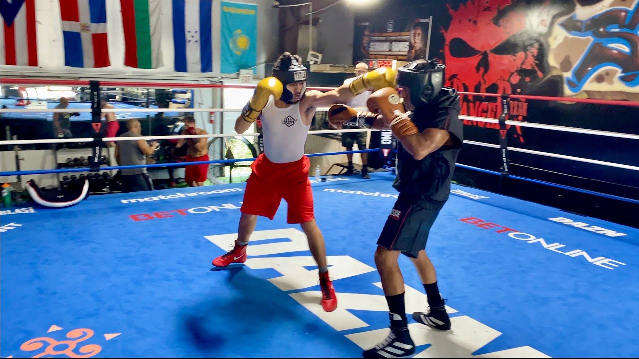 SPARRING AT THE BOXING GYM!!! - YouTube