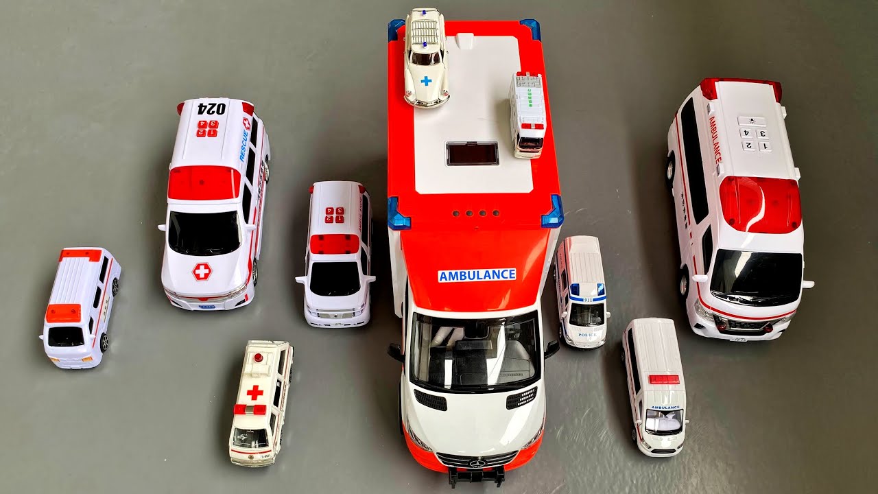 Watch 10 Mini Ambulances Zoom on a Japanese Balcony! - YouTube