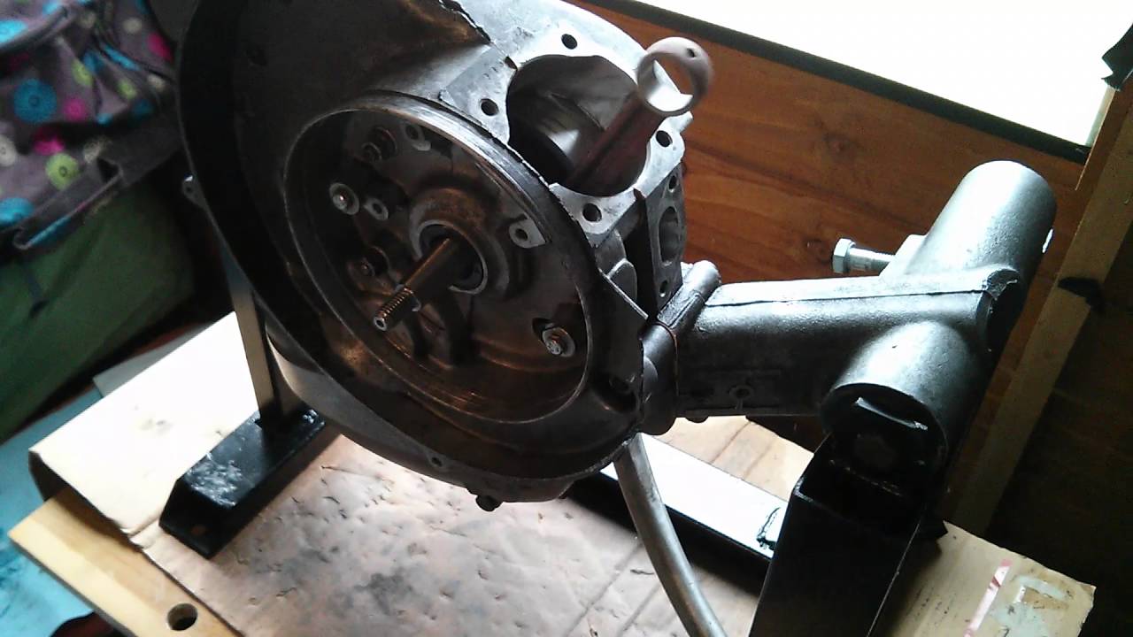 Vespa small frame - YouTube