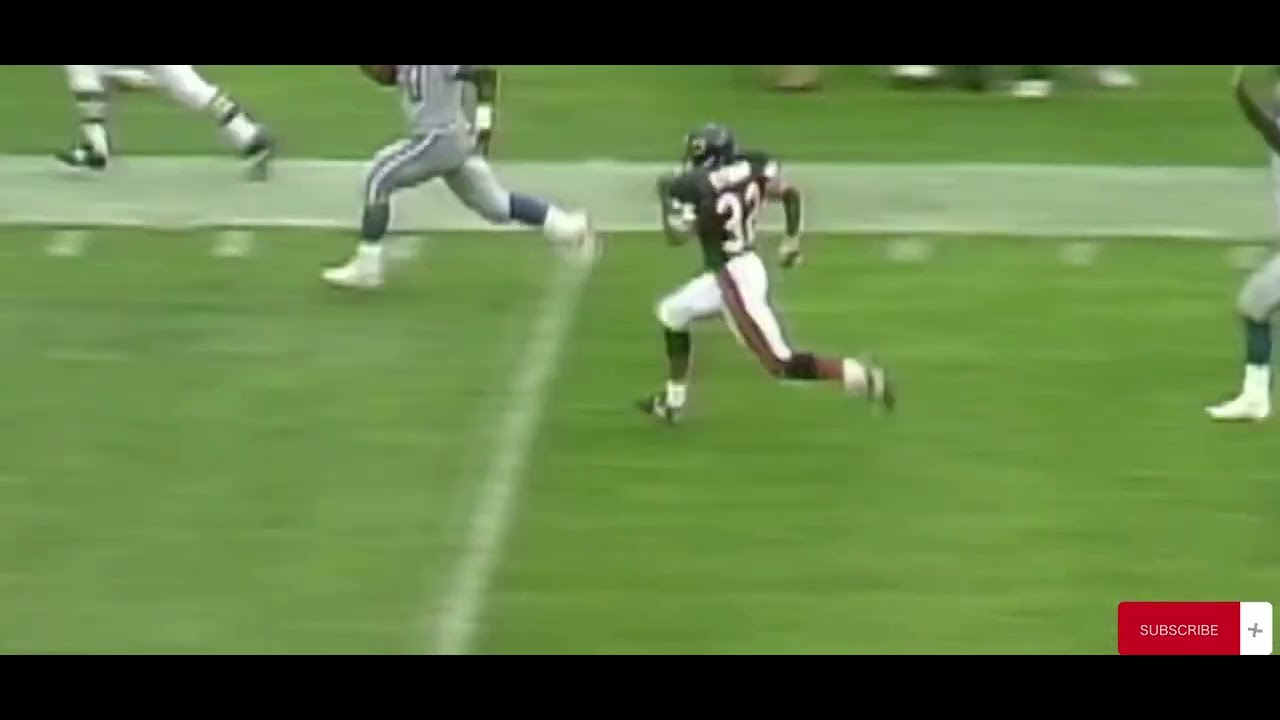 Barry Sanders with a insane touchdown run!!! What a impressive run and ...