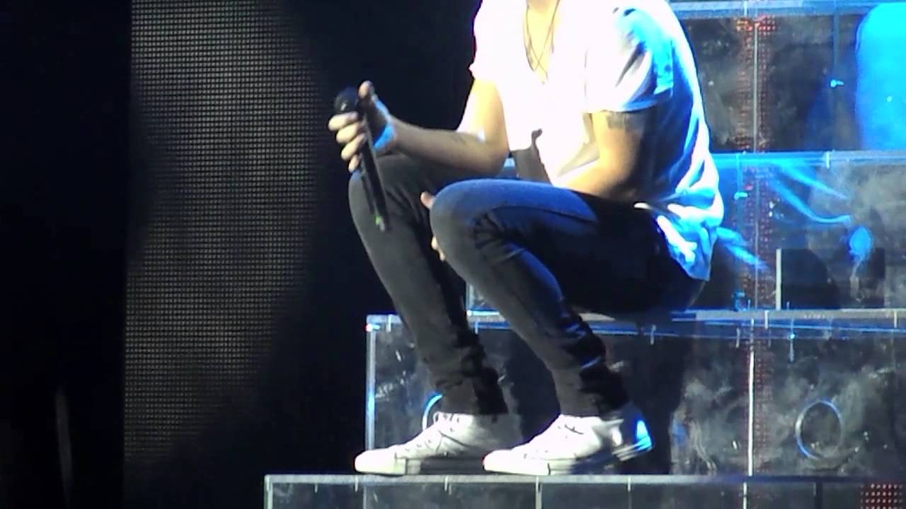 1D TMH Tour - O2 Arena (23/03/13) - Over Again (Snippet) - YouTube