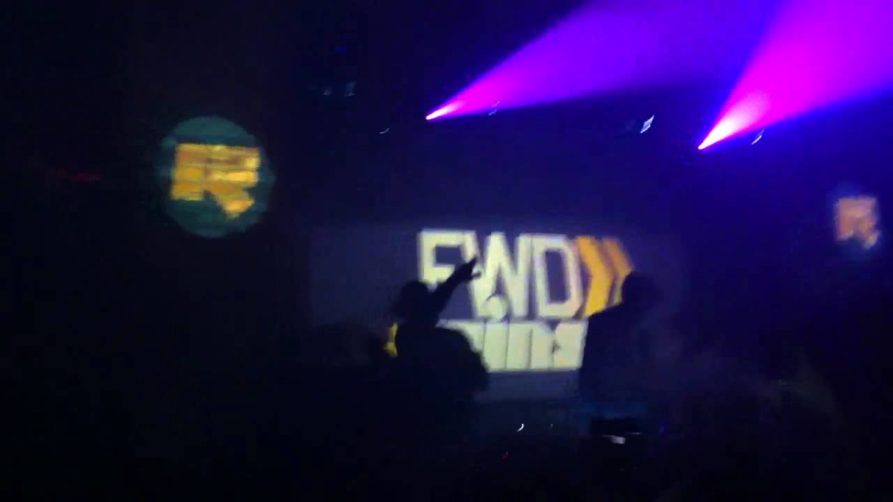 Skream Live @ Fabric - In For The Kill (La Roux) - YouTube
