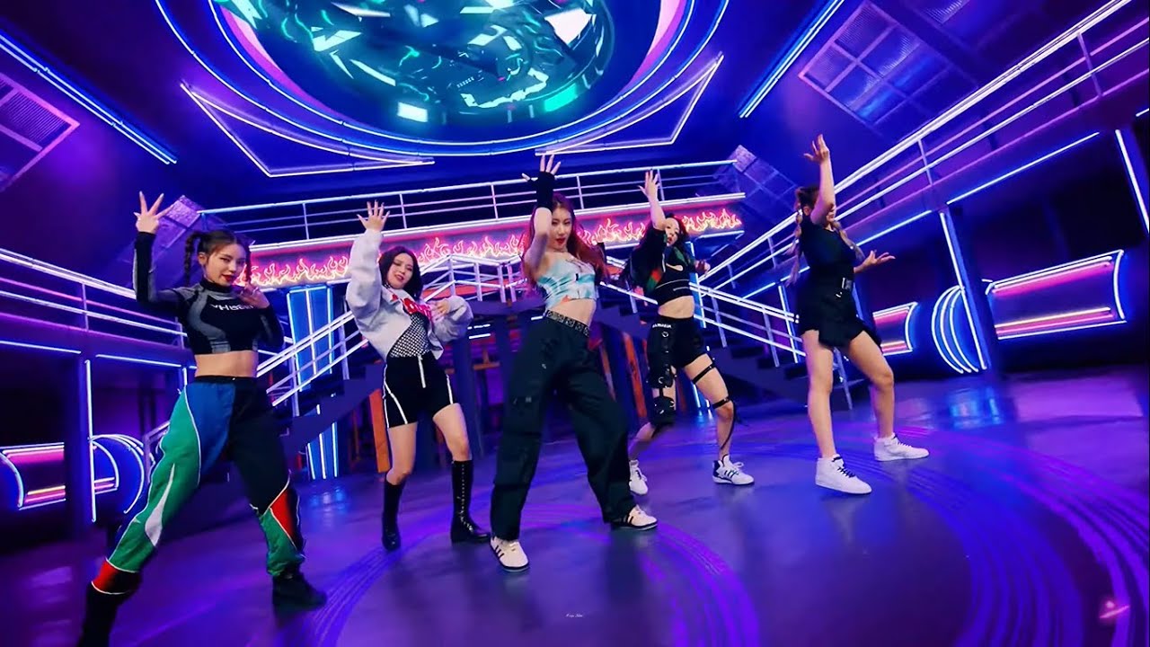 [MIRRORED] ITZY 「Voltage」 - Dance Practice - YouTube