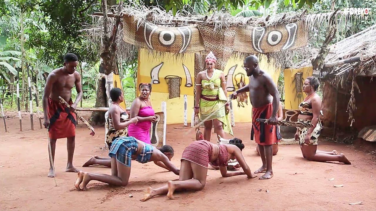 The Rude Princess Slapped The blind palace maiden & treated her like ...