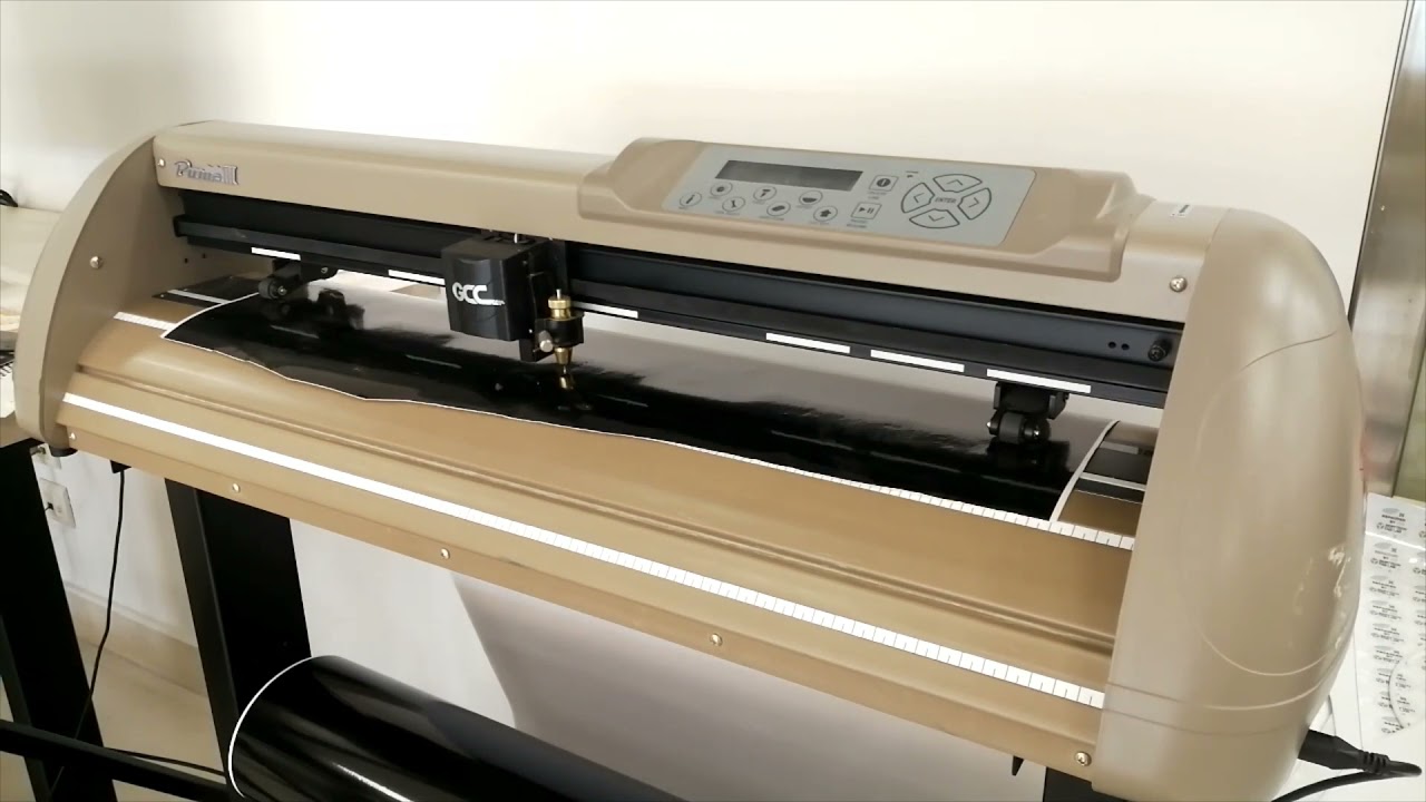 Berytech Fab Lab Logo Vinyl Cutting - YouTube