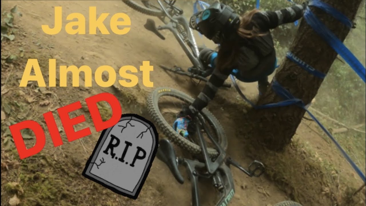 I hit a tree at NWCup mtb downhill race crash - YouTube