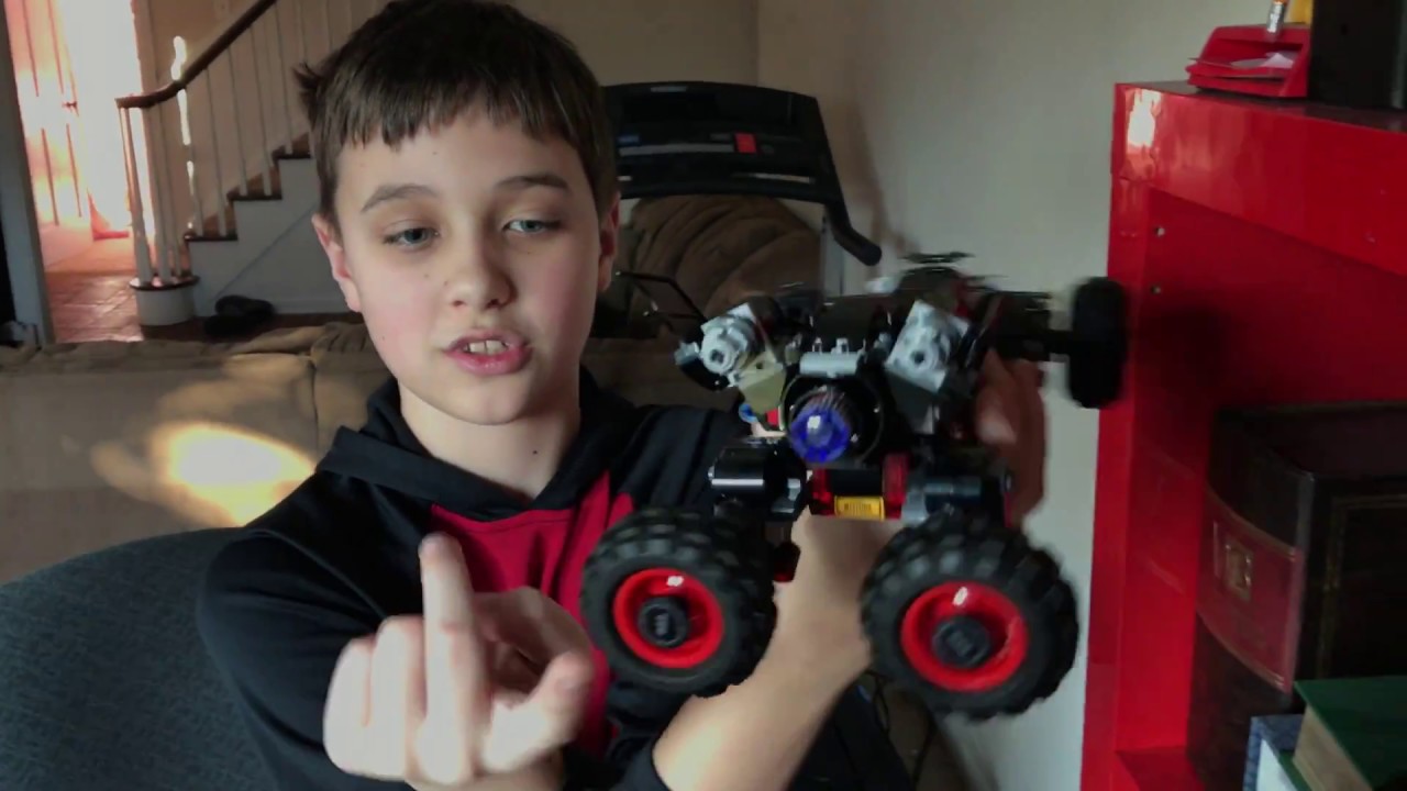 Reidreviews Lego Batman Movie Toys Scuttler & Speed Wagon Batmobile ...