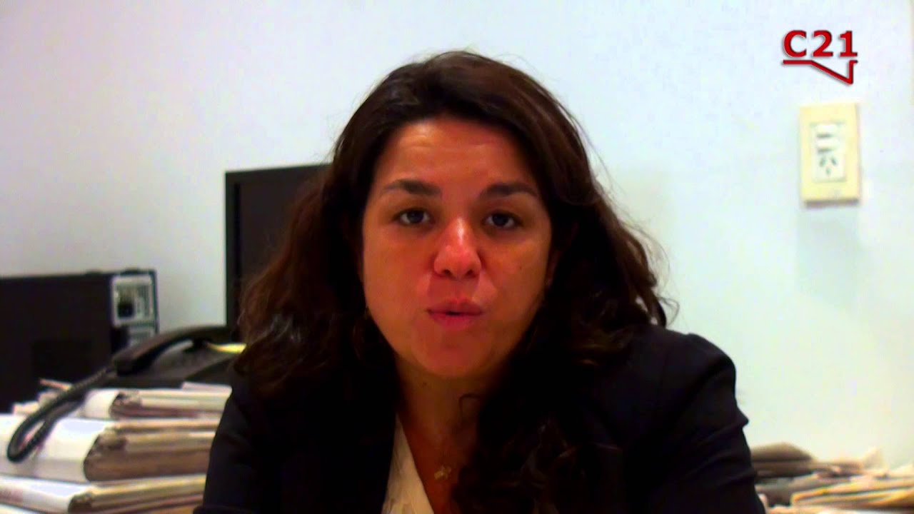 Lanzamiento de Claves21.com.ar: Saludo de Laura Rocha (La Nación) - YouTube