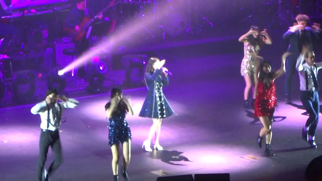 181215 IU Singapore - The Red Shoes - YouTube
