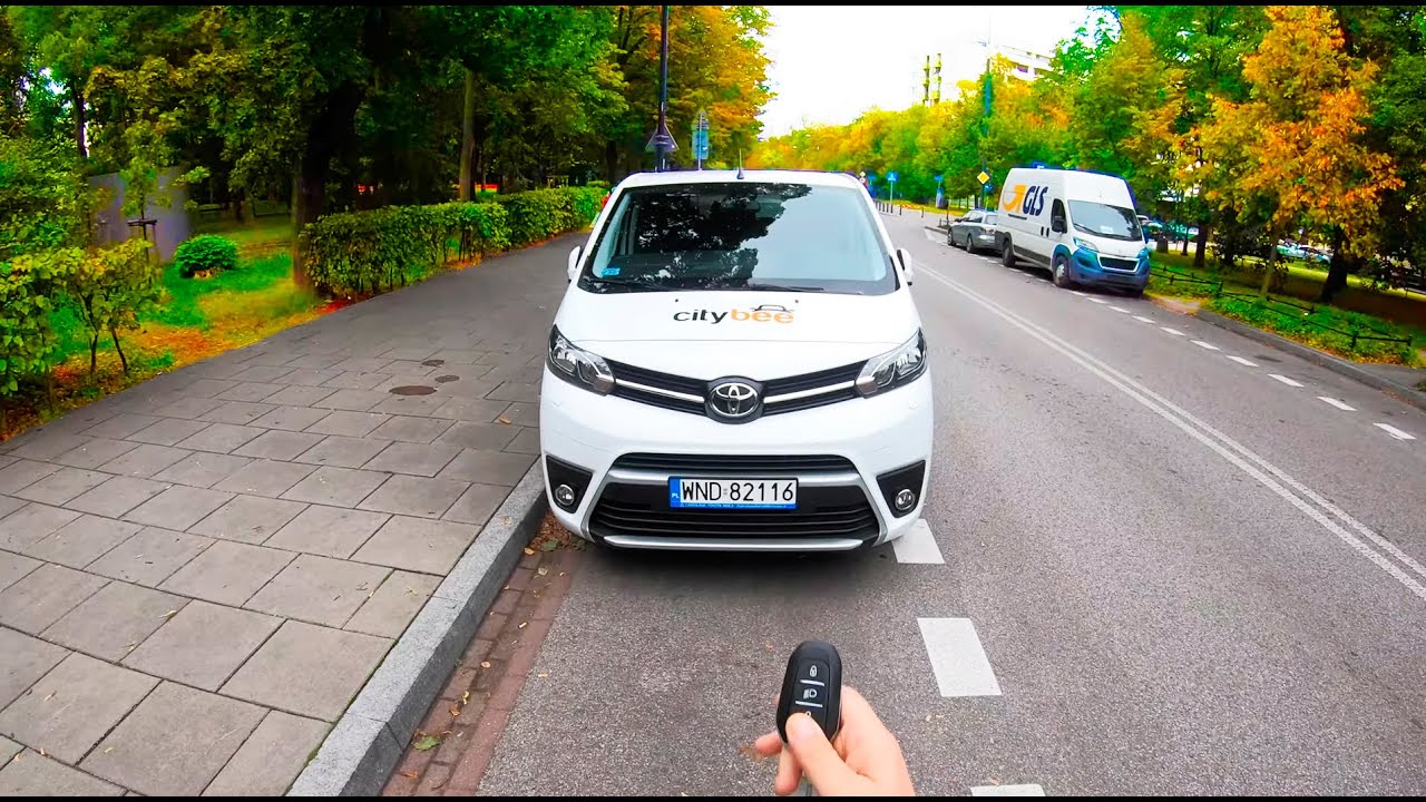 Toyota Proace II Fist Look POV Test Drive - YouTube