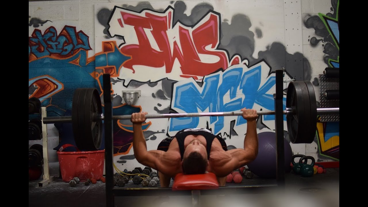 Best Chest Workout Tip To Fix a Weak Chest | Tiger Fitness - YouTube