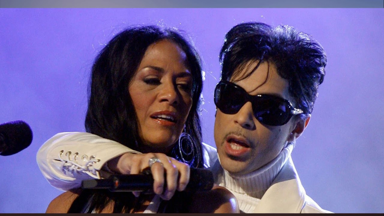 Prince drummer No halftime show Prince hologram - YouTube
