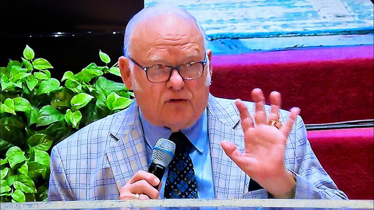 Bishop Bill Hamon teaches on “the Power of the Shout! “ - YouTube